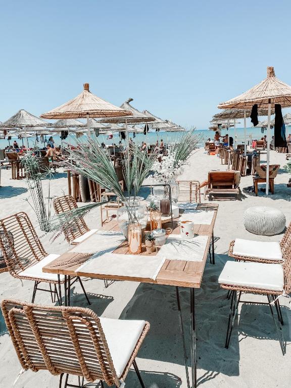 Flower Hotels & Resorts | Amazing Albania